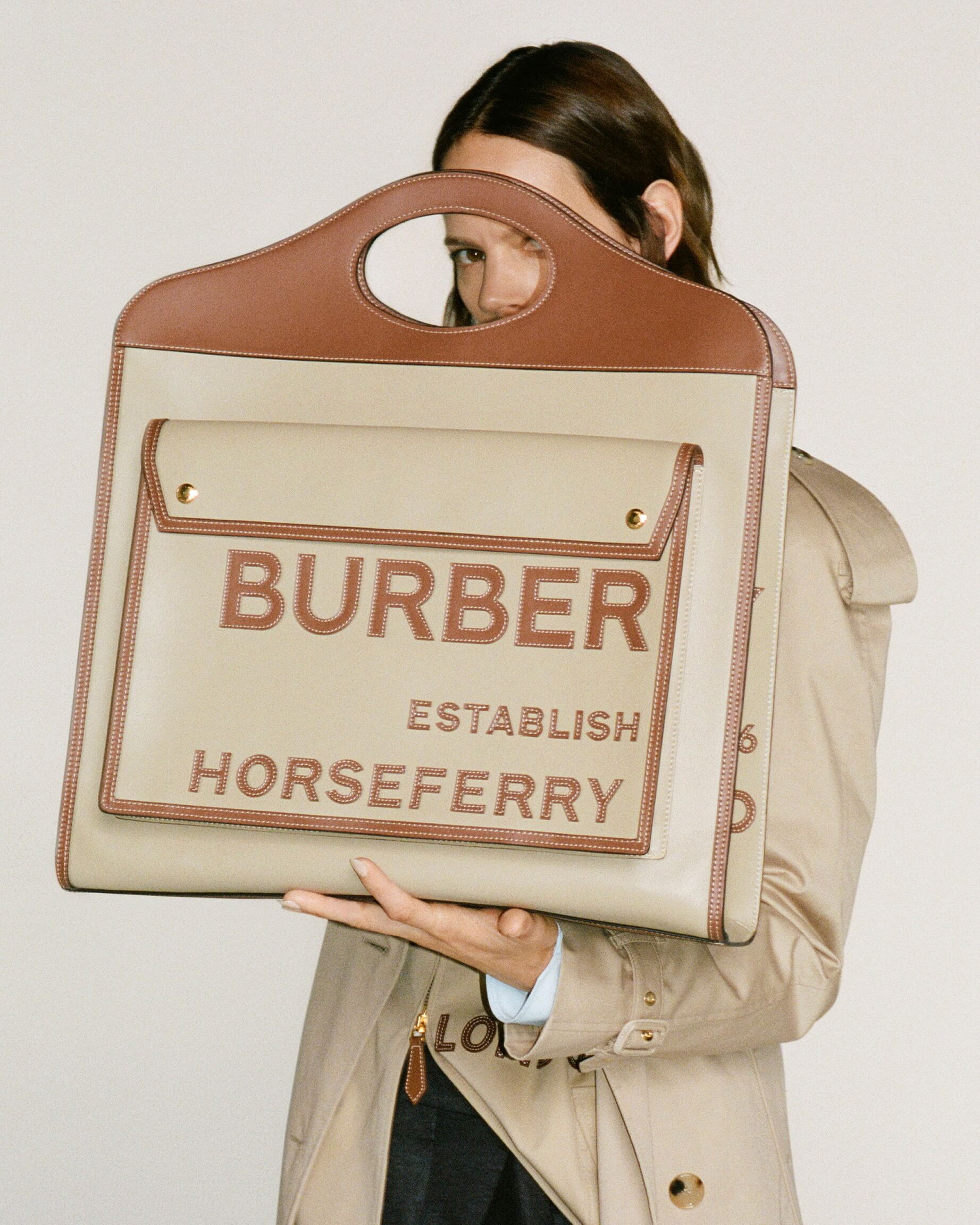 Burberry คอลเล็กชั่น Spring/Summer 2020 ถ่ายทอดเรื่องราวผ่านกระเป๋าแคน ...