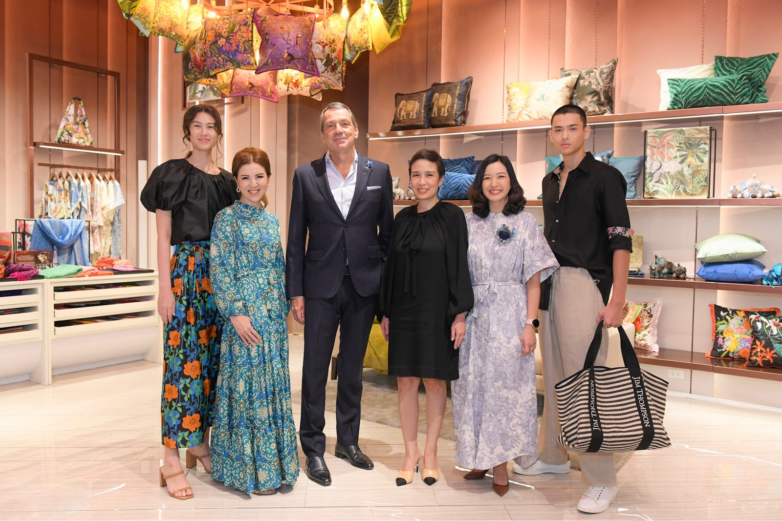 Jim Thompson เผยโฉมร้านใหม่ ใจกลางเมือง ณ ดิ เอ็มควอเทียร์ | SOtraveler.com
