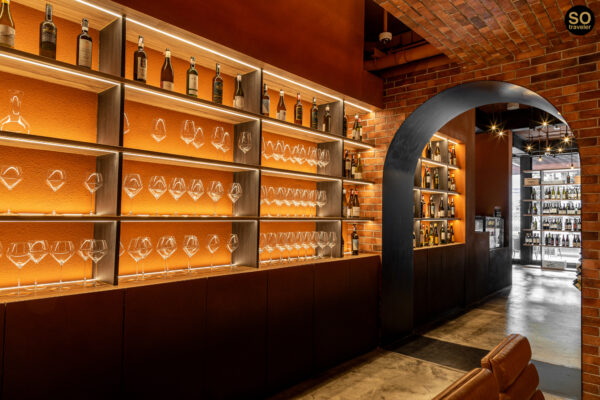 The Riddler Wine Bar & Restaurant (ซอยร่วมฤดี) ร้าน Every Day Dining ...