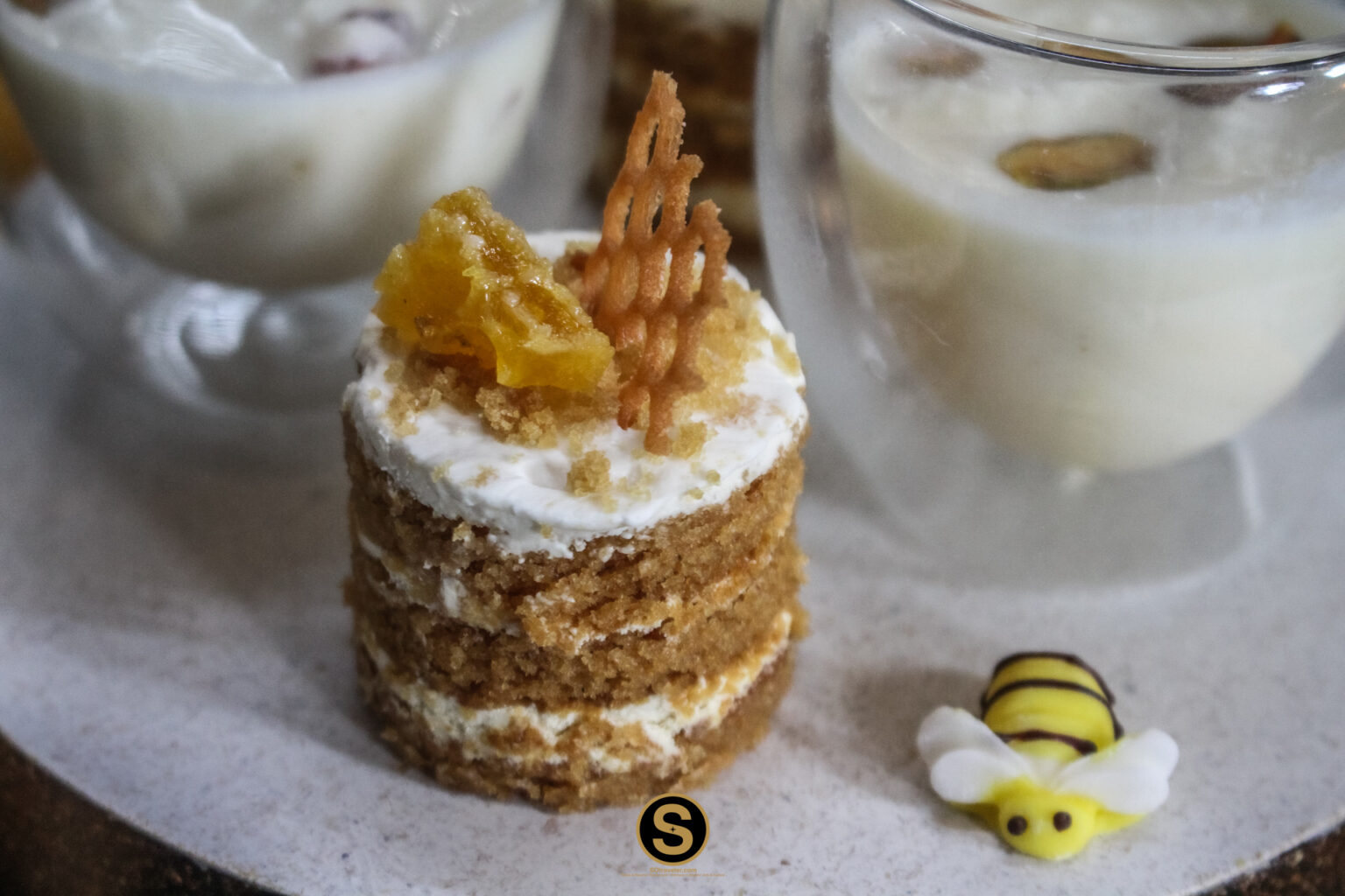 Honey Afternoon Tea at Diplomat Bar, Conrad Bangkok | SOtraveler.com
