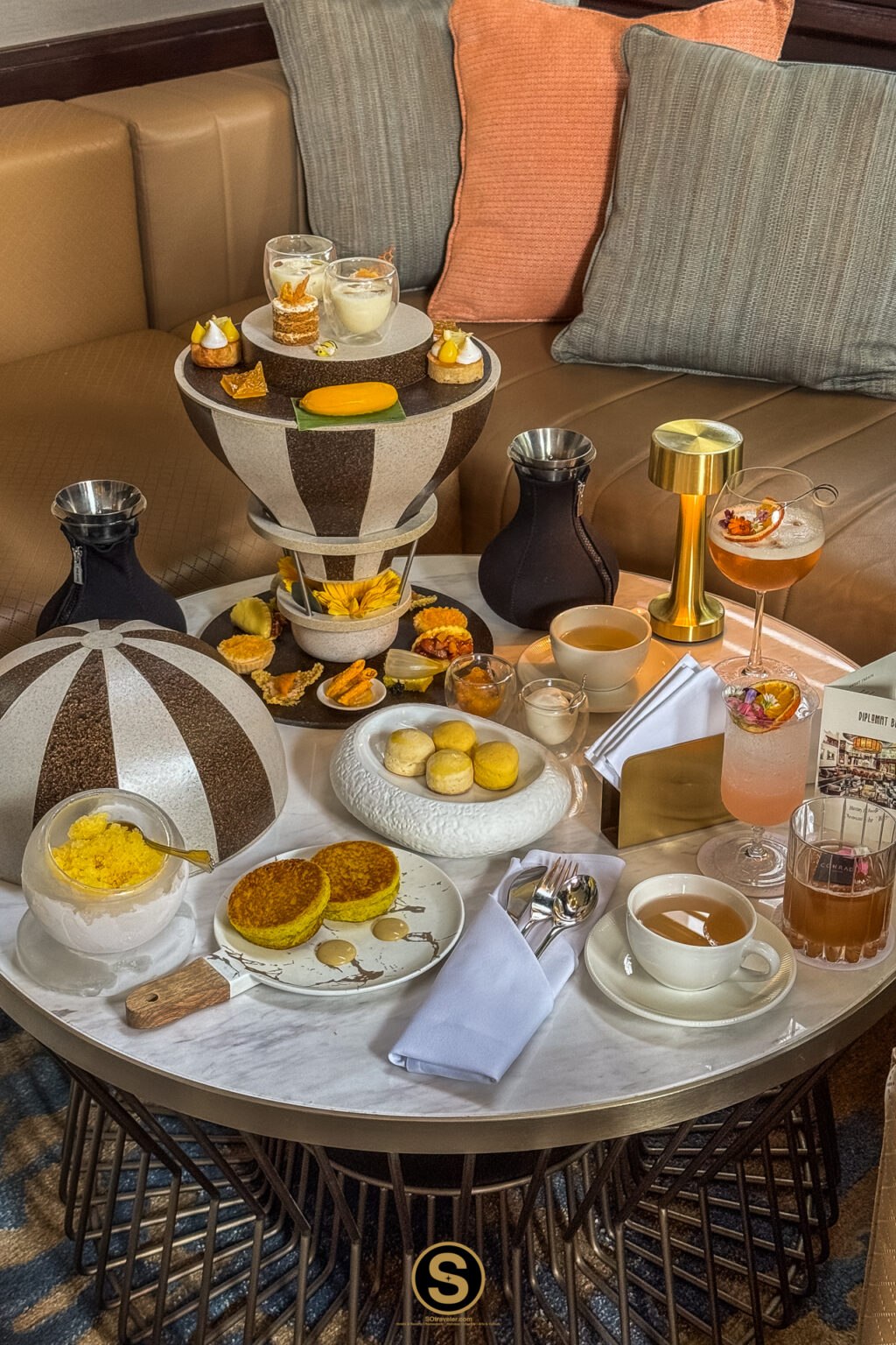 Honey Afternoon Tea at Diplomat Bar, Conrad Bangkok | SOtraveler.com