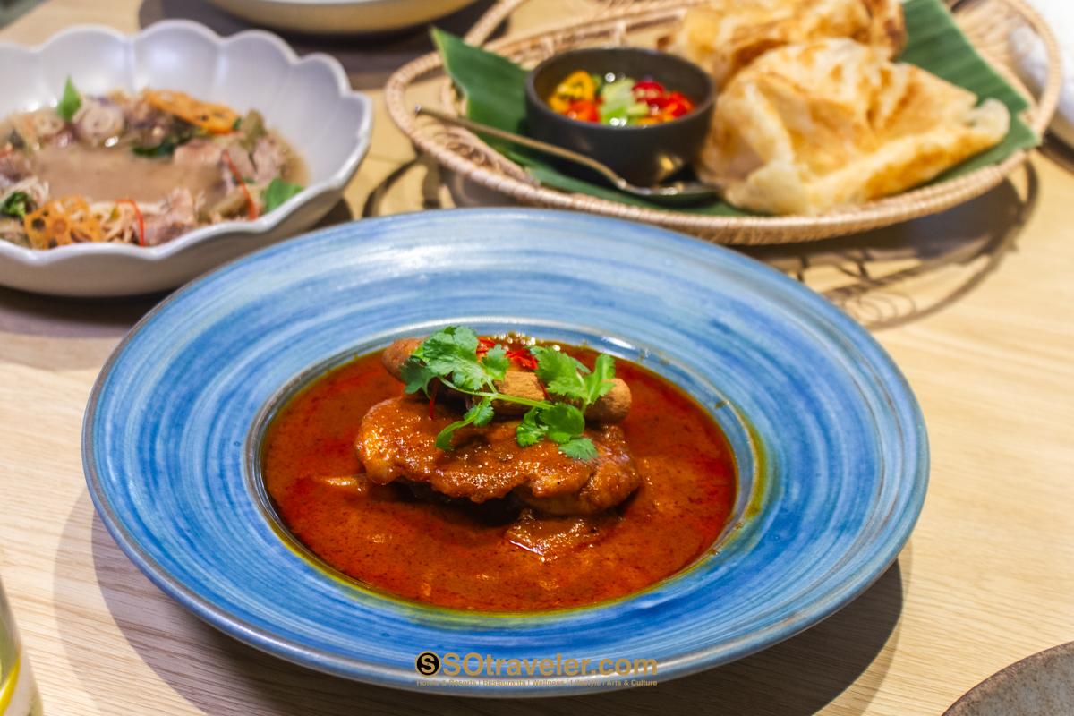 Khum Hom: Traditional Thai Flavors with a Modern Twist at Mövenpick ...