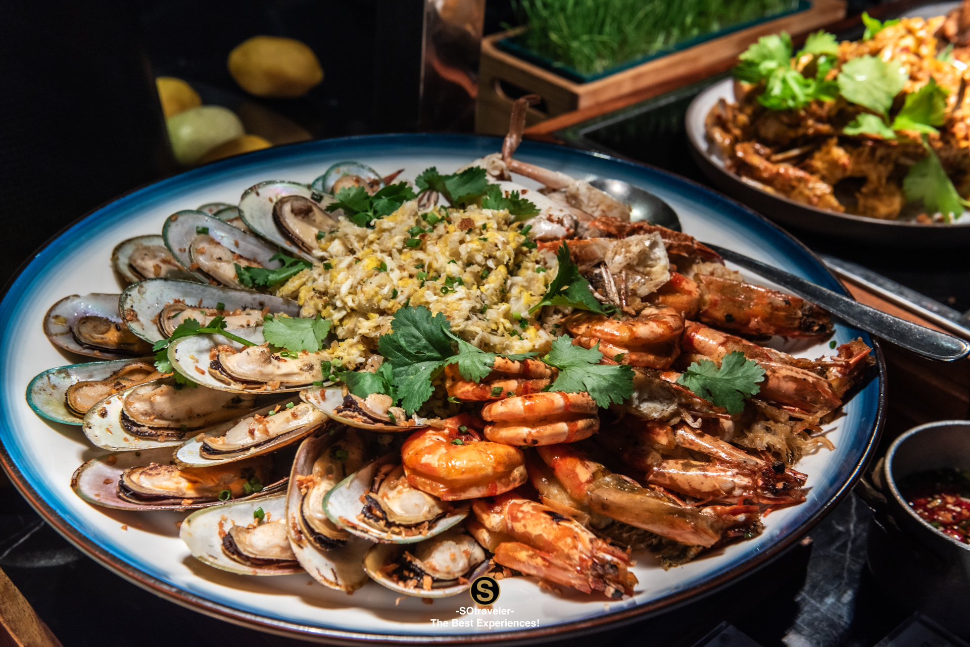 รีวิว Saturday Buffet บุฟเฟ่ต์คืนวันเสาร์ที่ The Kitchen Table โรงแรม W ...
